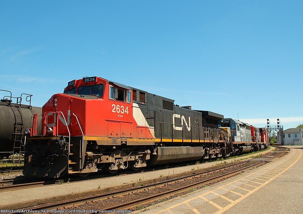 CN 385